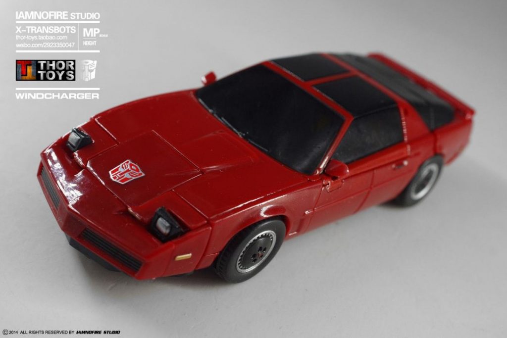 X-Transbots (XTB) MM-VI Boost (Toon version / white leg) – Savier's Toys